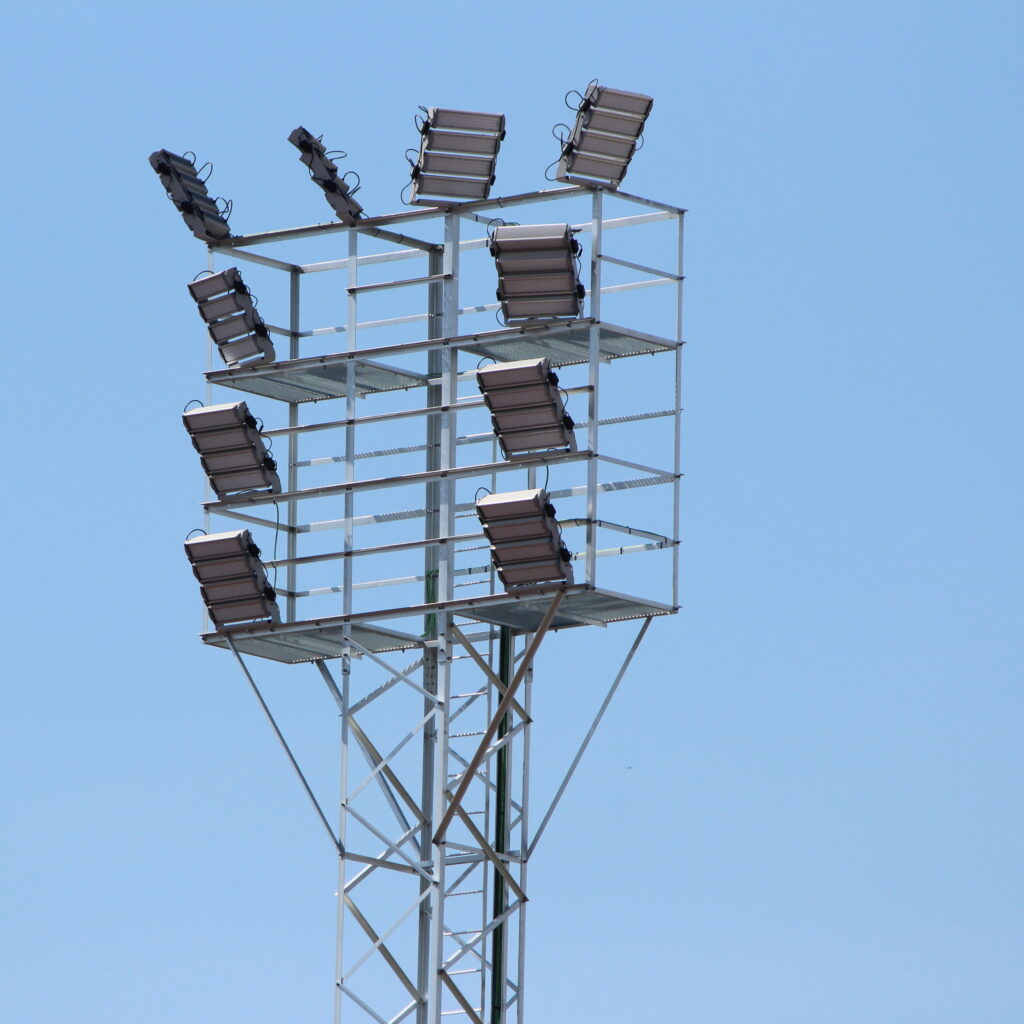 Torres de Iluminación para Campos de Fútbol y Pistas Deportivas ...